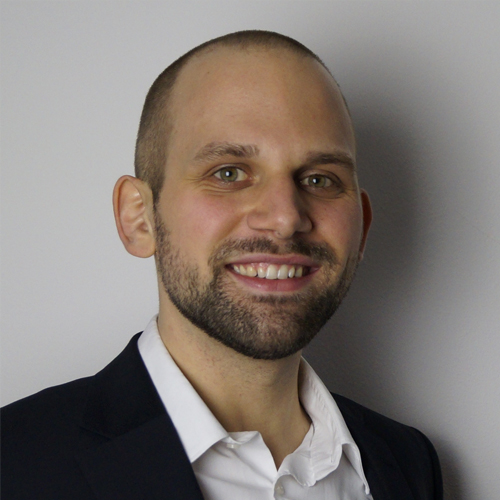 Lukas Fröhlich - CamundaCon